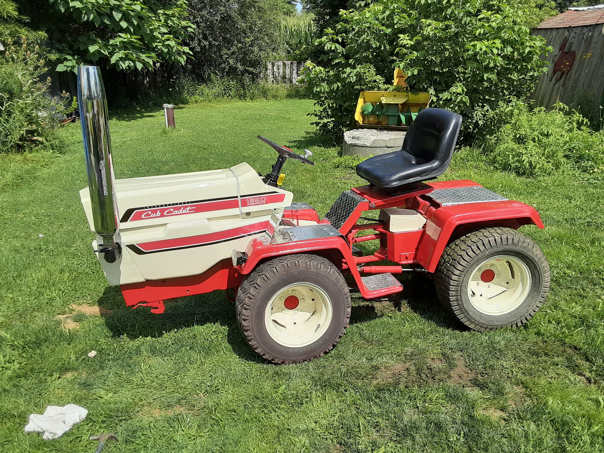 Comparing Husqvarna Vs John Deere Vs Cub Cadet Lawn Tractor 2025